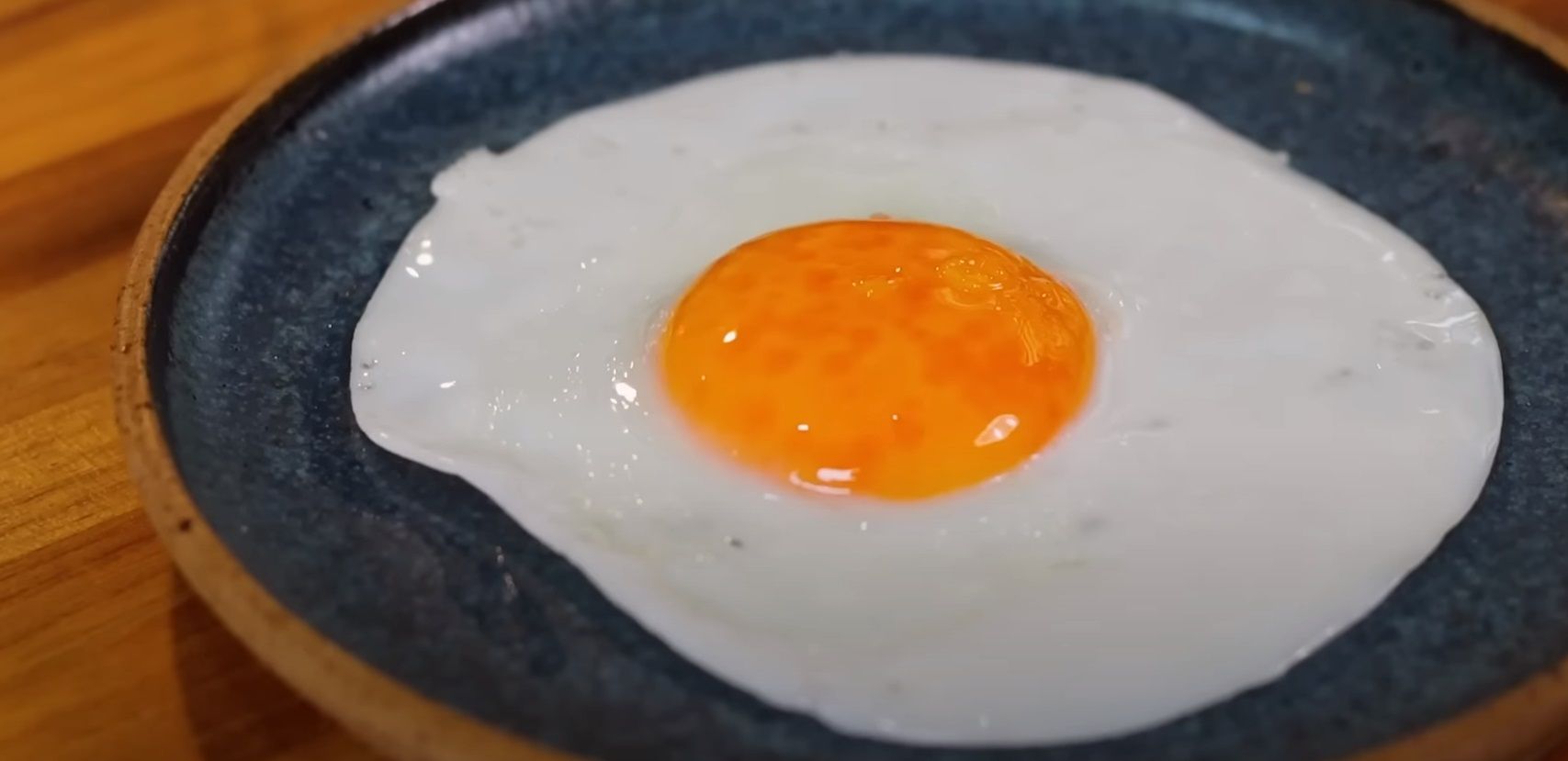 Como preparar um ovo frito - Receita de Vovó