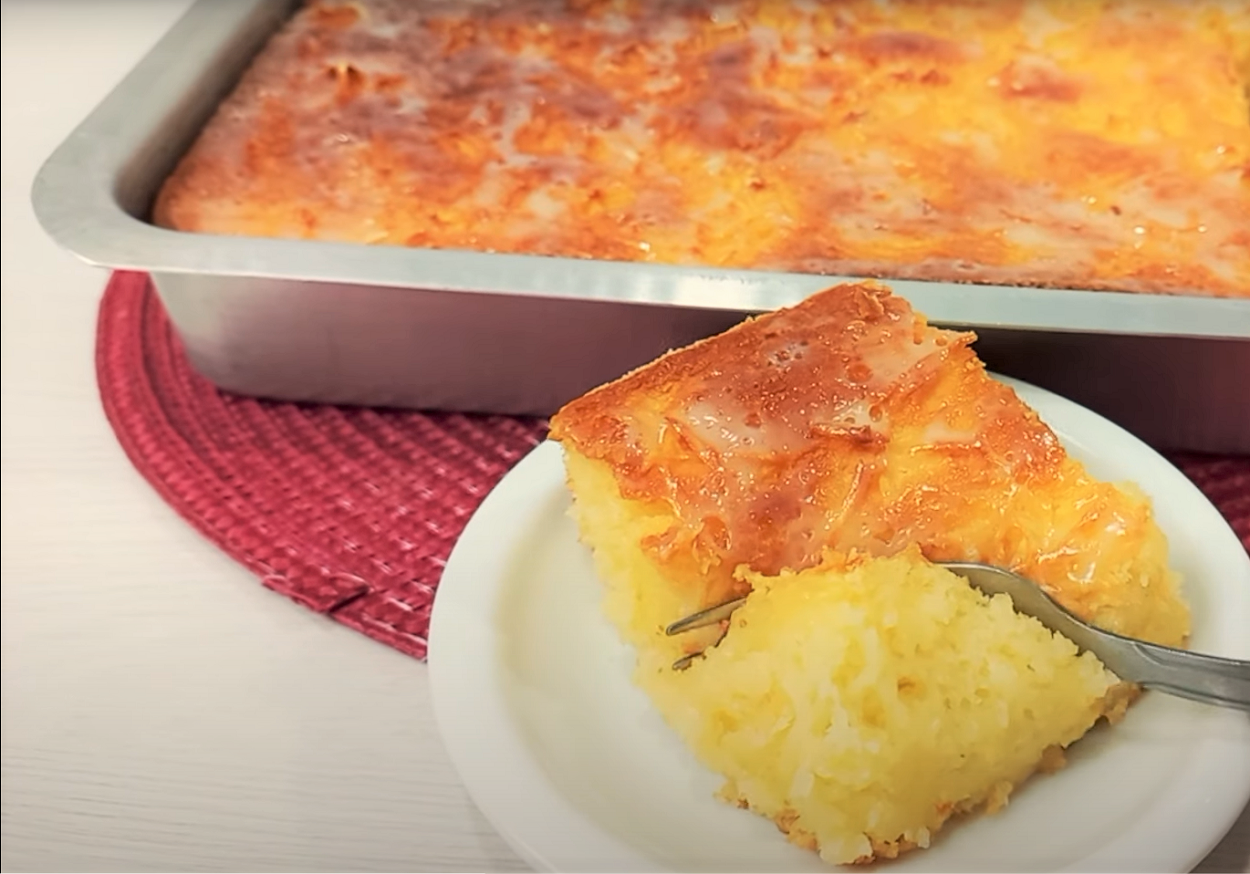 "Bolo de Mandioca Cremoso: Uma Delícia Úmida e Saborosa para Saborear!"