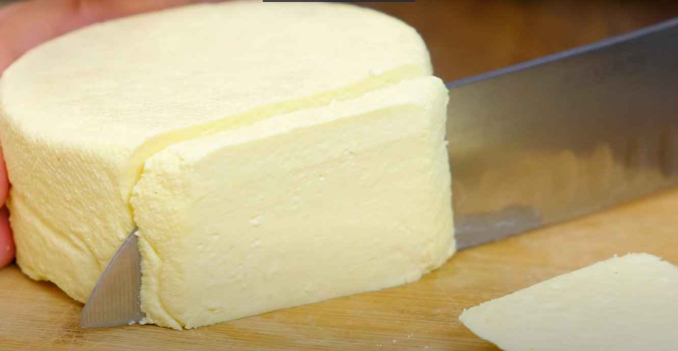 Faça Seu Próprio Queijo Caseiro com Apenas 3 Ingredientes!