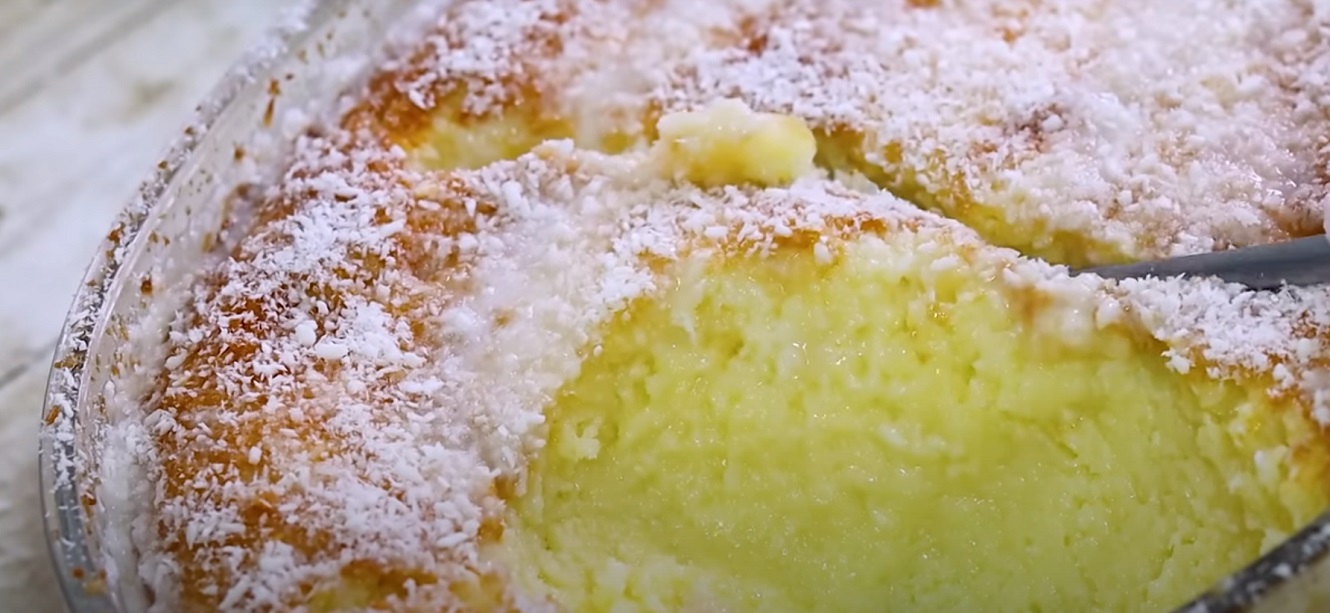 Delicioso Bolo de Coco Molhado: Receita de Dar Água na Boca!"