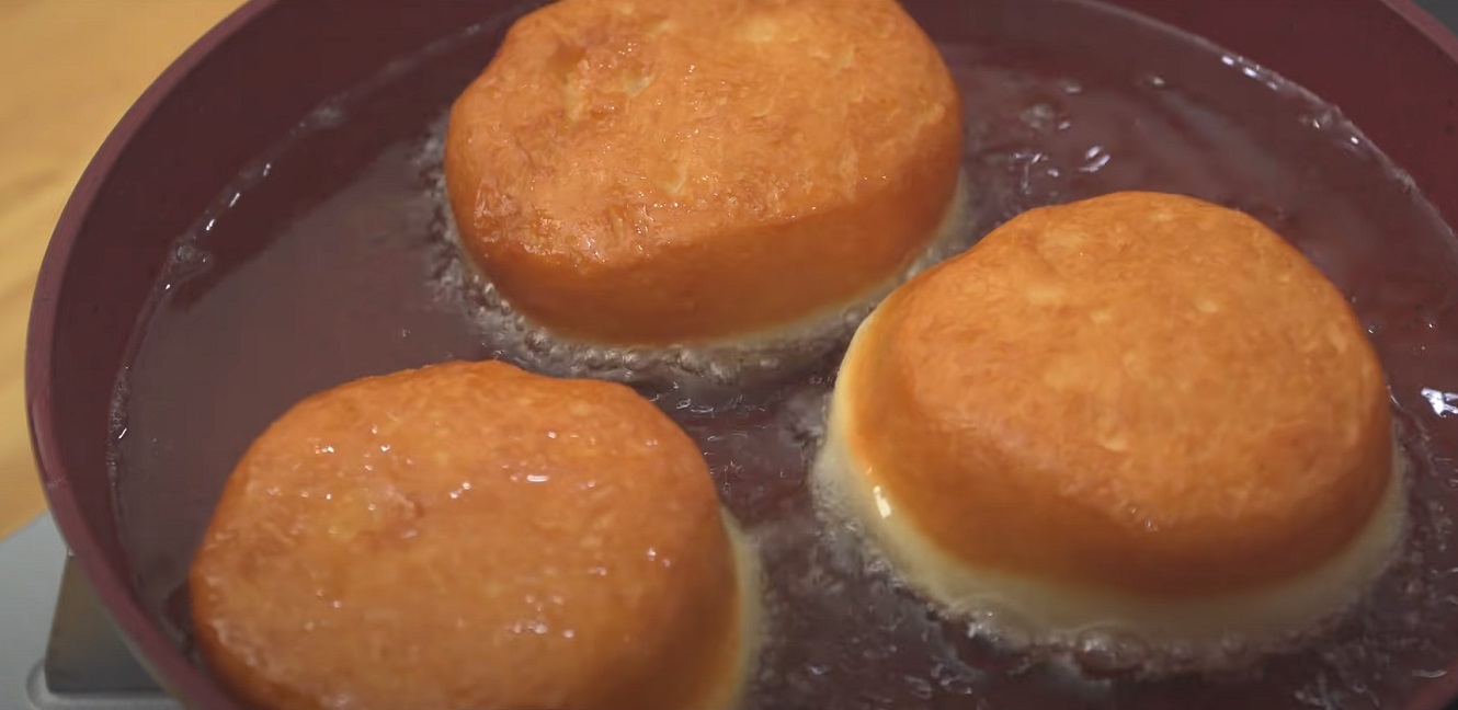 "Pão Frito de Ouro: Delícia Crocante Imperdível"