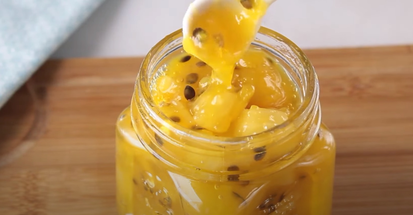 Geleia de Maracujá Cremosa: Sabor Tropical em Casa!