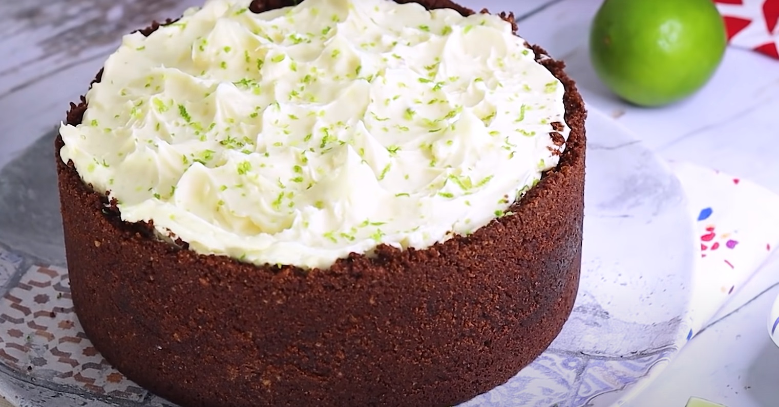 Torta de Limão com Biscoito de Chocolate Rápida Torta de Limão com Biscoito de Chocolate Rápida