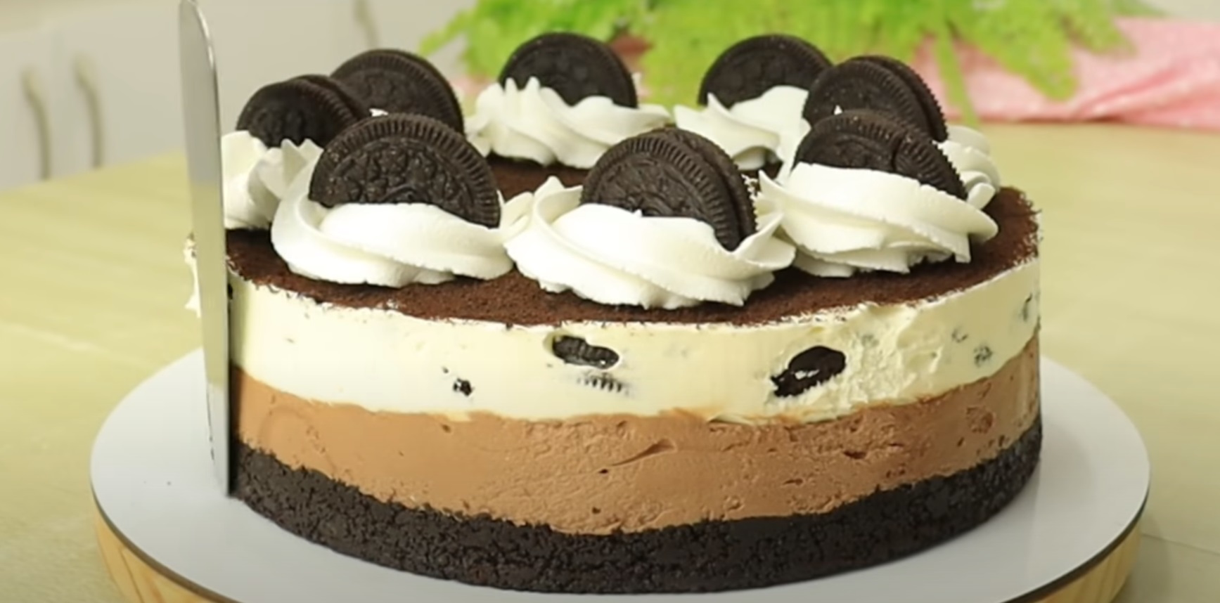Torta Oreo com Mousse de Chocolate e Coco