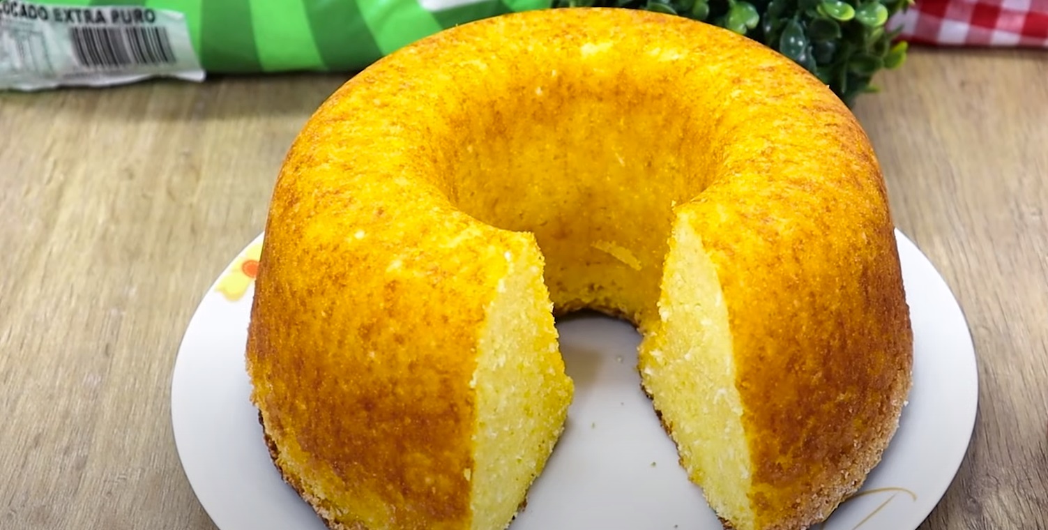 Receita de Bolo de Fubá com Coco: Sabor Amanteigado!