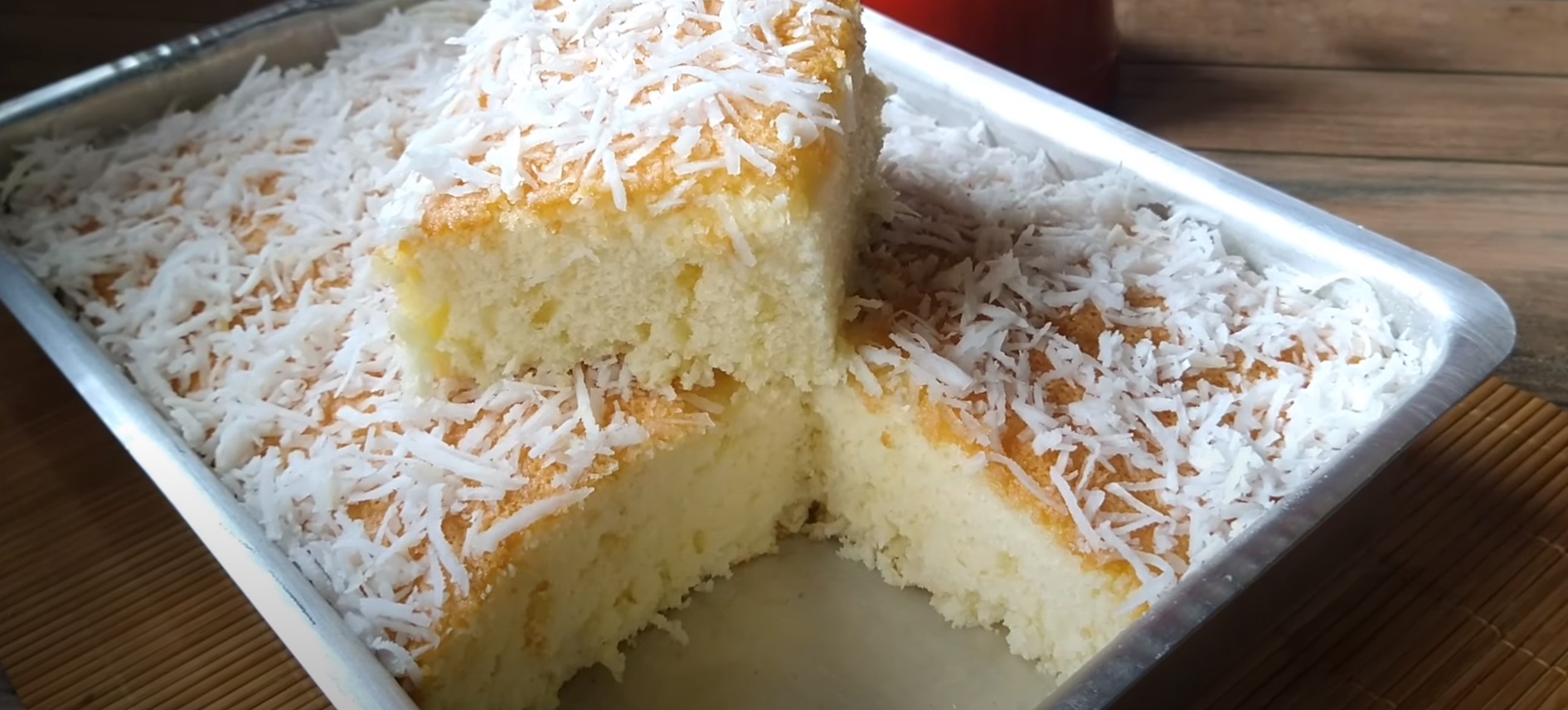 Bolo de Coco e Leite Condensado Fofinho da Vovó