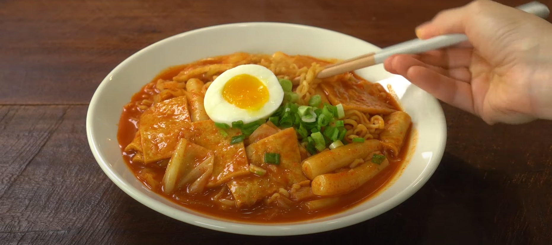 Bolinhos de Arroz Coreanos com Molho Agridoce